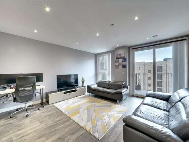 2 Bedroom Apartment Flat
