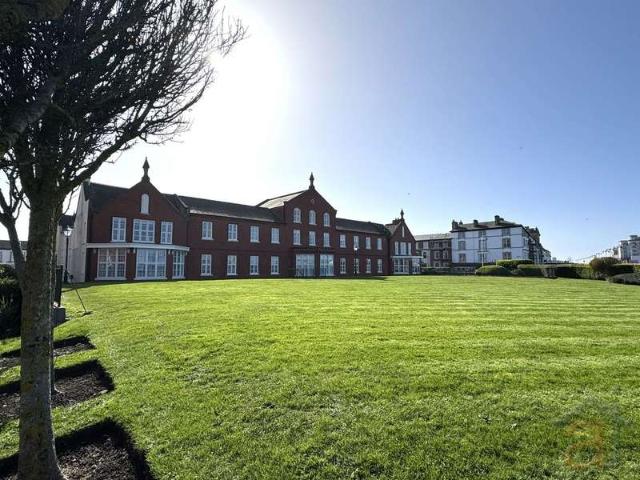 2 Bedroom Apartment Flat