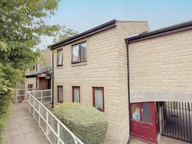 2 Bedroom Apartment Flat
