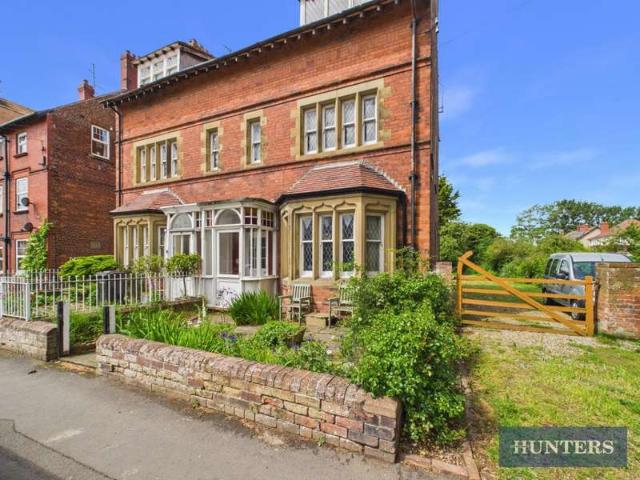 2 Bedroom Apartment Flat