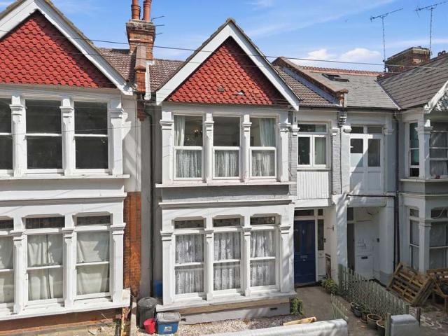 2 Bedroom Apartment Flat