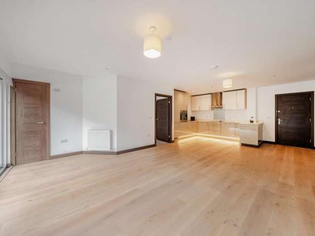 2 Bedroom Apartment Flat