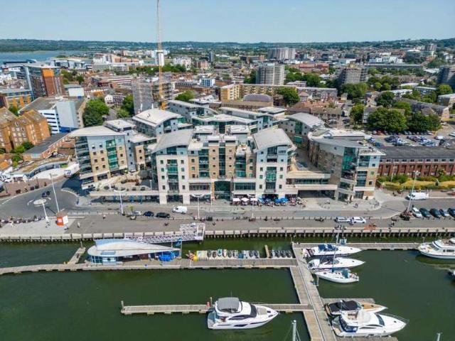 2 Bedroom Apartment Flat
