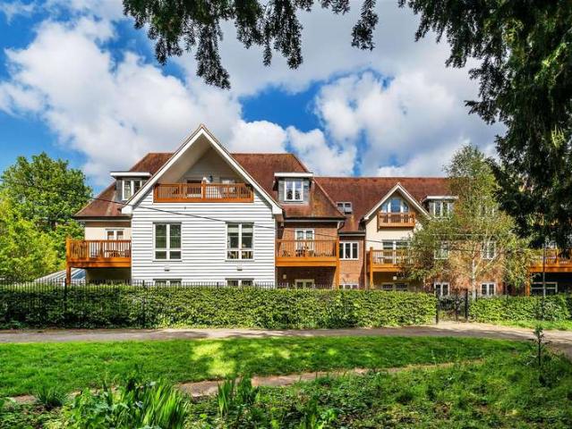 2 Bedroom Apartment Flat