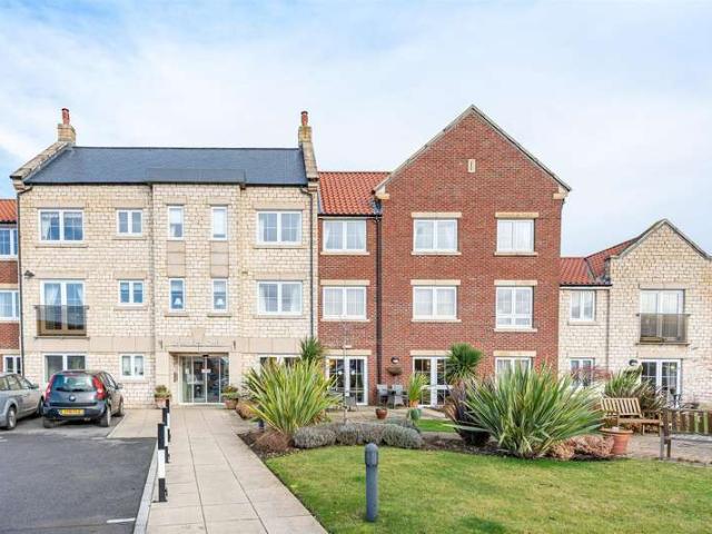 2 Bedroom Apartment Flat