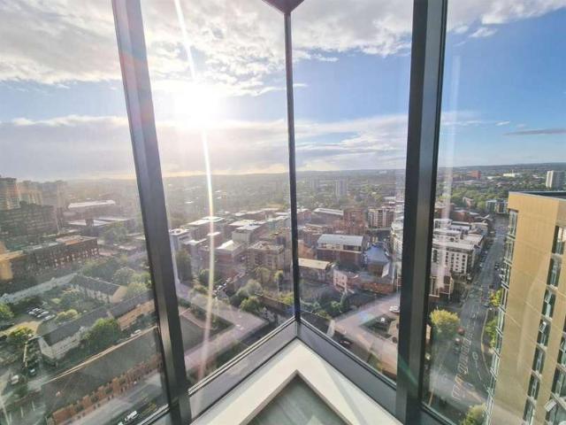 2 Bedroom Apartment Flat