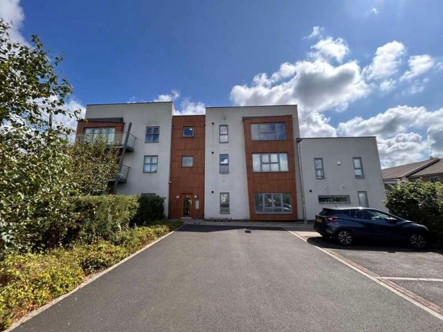 2 Bedroom Apartment Flat