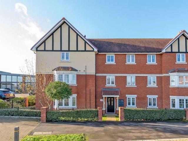 2 Bedroom Apartment Flat