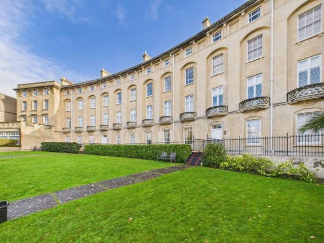 2 Bedroom Apartment Flat
