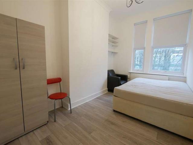 2 Bedroom Apartment Flat