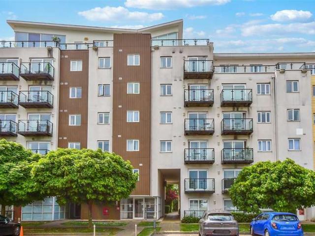 2 Bedroom Apartment Flat