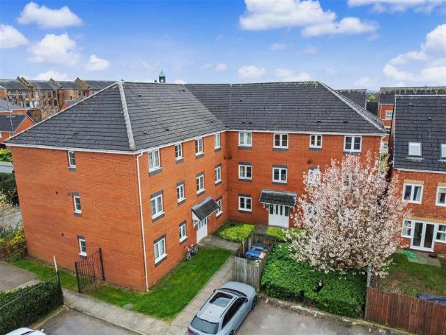 2 Bedroom Apartment Flat