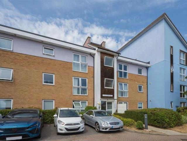 2 Bedroom Apartment Flat