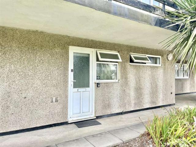 2 Bedroom Apartment Flat