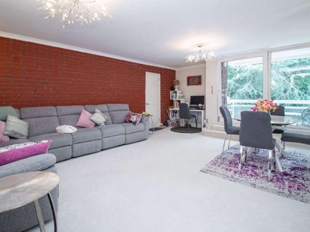 2 Bedroom Apartment Flat