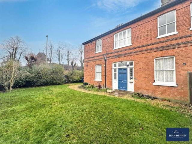 2 Bedroom Apartment Flat