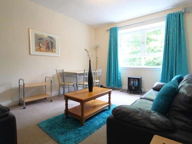 2 Bedroom Apartment Flat