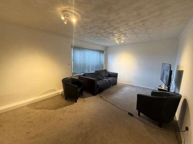 2 Bedroom Apartment Flat