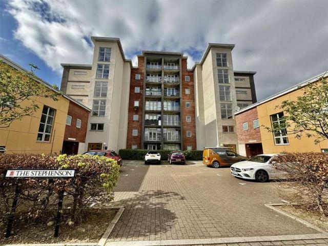 2 Bedroom Apartment Flat