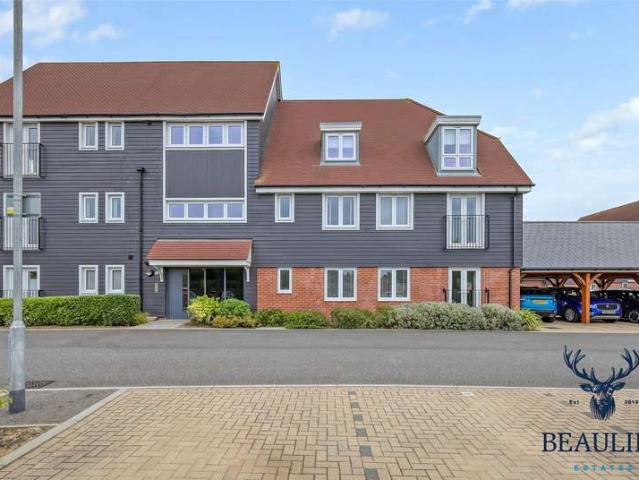 2 Bedroom Apartment Flat