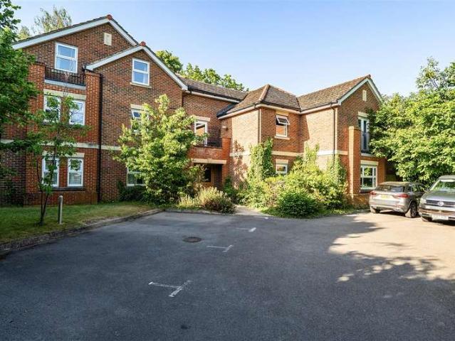 2 Bedroom Apartment Flat