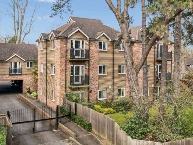 2 Bedroom Apartment Flat
