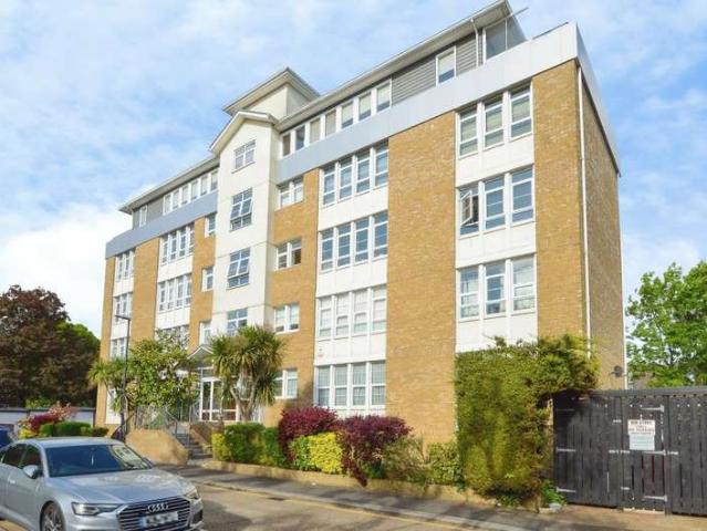 2 Bedroom Apartment Flat