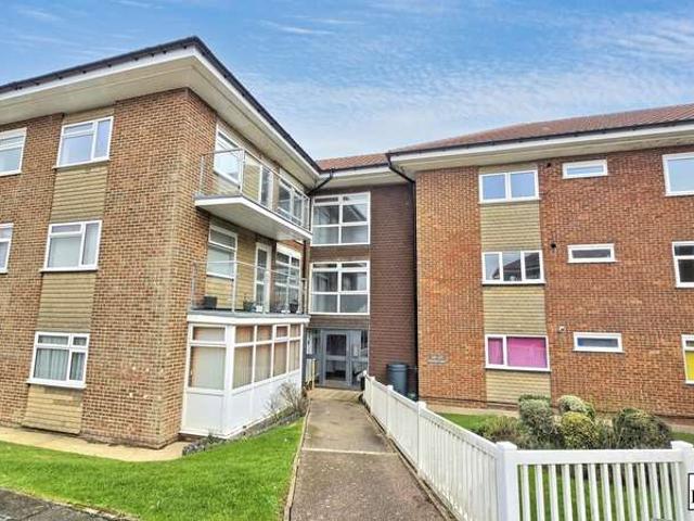2 Bedroom Apartment Flat