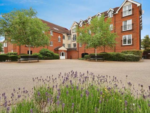 2 Bedroom Apartment Flat