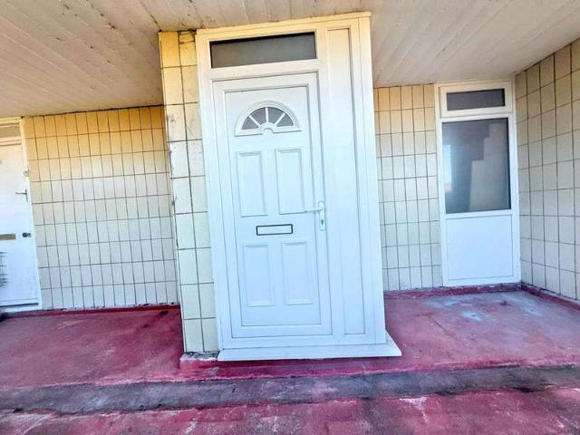2 Bedroom Apartment Flat