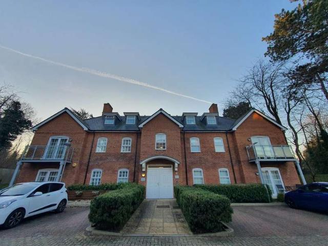 2 Bedroom Apartment Flat