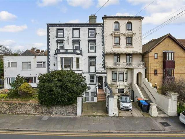 2 Bedroom Apartment Flat