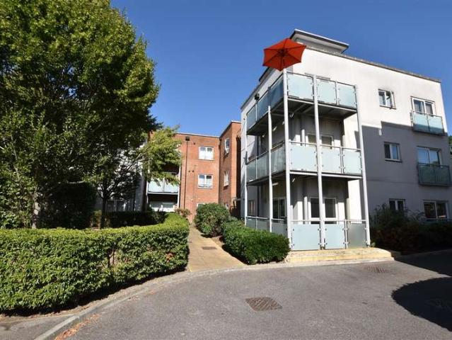 2 Bedroom Apartment Flat