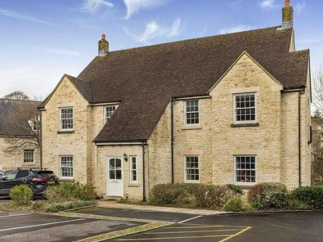 2 Bedroom Apartment Flat