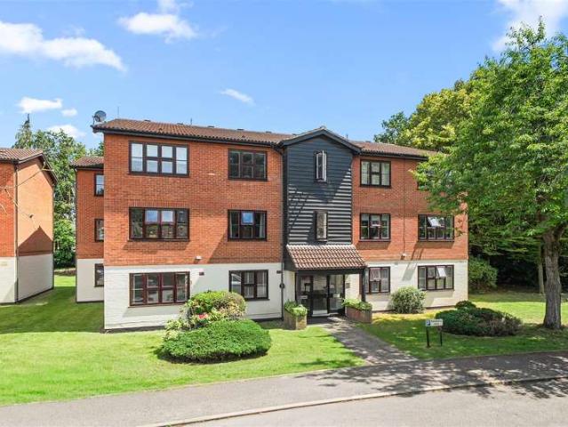 2 Bedroom Apartment Flat