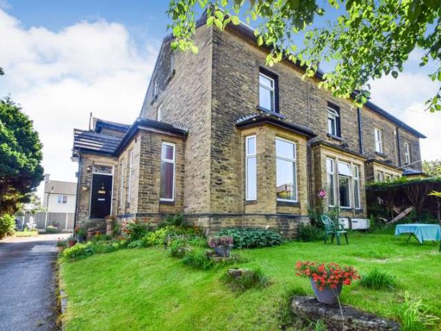 2 Bedroom Apartment Flat