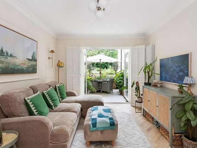 2 Bedroom Apartment Flat