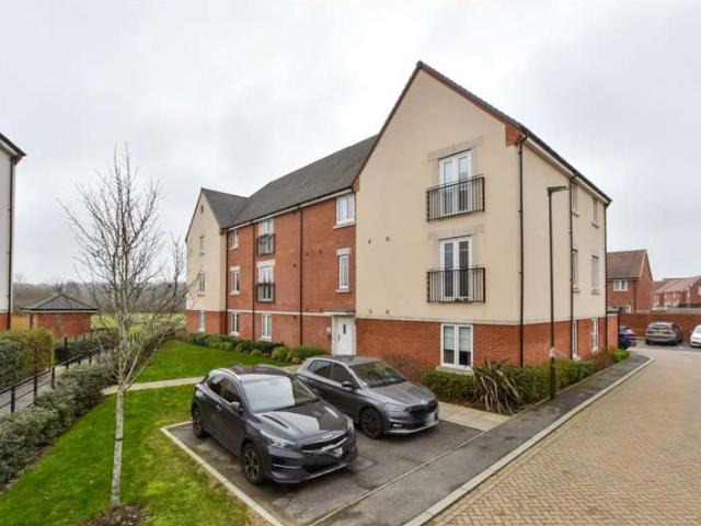 2 Bedroom Apartment Flat