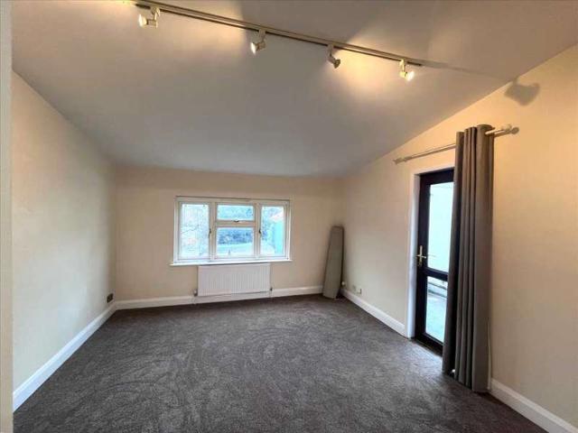 1 Bedroom Apartment Flat