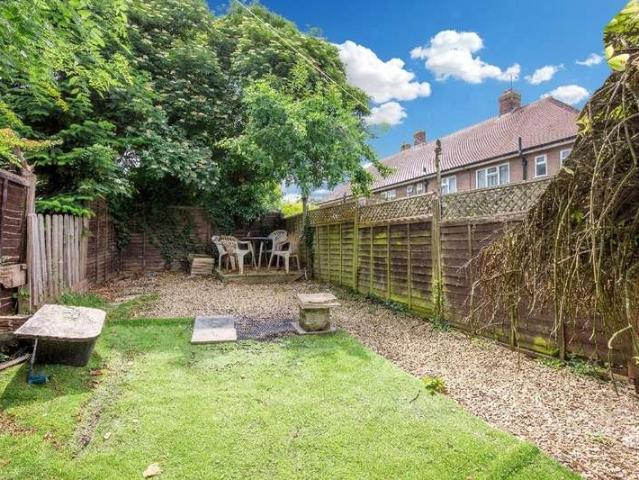 2 Bedroom Apartment Flat