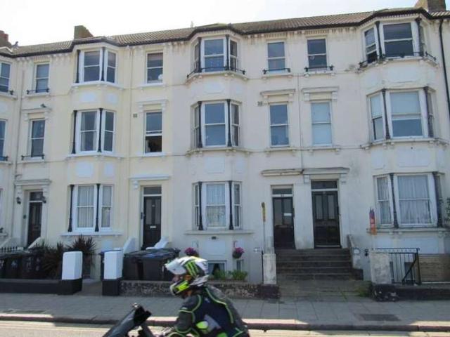 2 Bedroom Apartment Flat