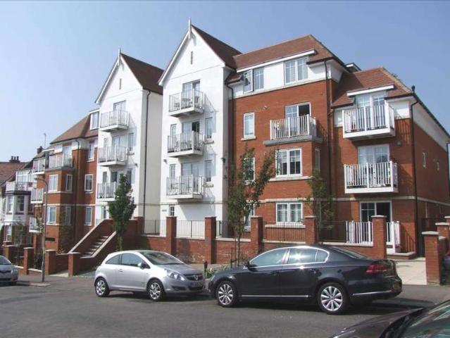 2 Bedroom Apartment Flat