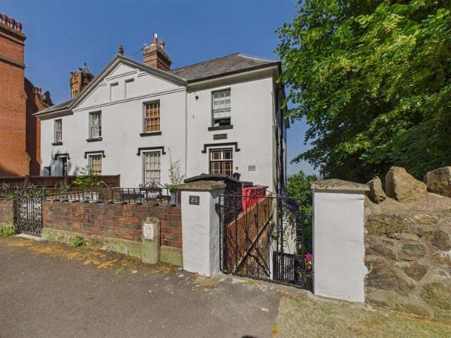 2 Bedroom Apartment Flat