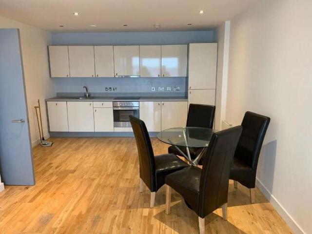 2 Bedroom Apartment Flat