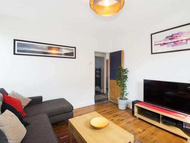 2 Bedroom Apartment Flat