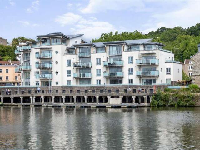 2 Bedroom Apartment Flat
