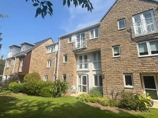 2 Bedroom Apartment Flat