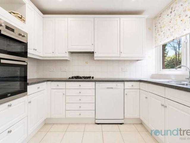 2 Bedroom Apartment Flat