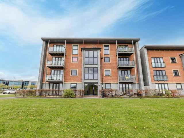 2 Bedroom Apartment Flat