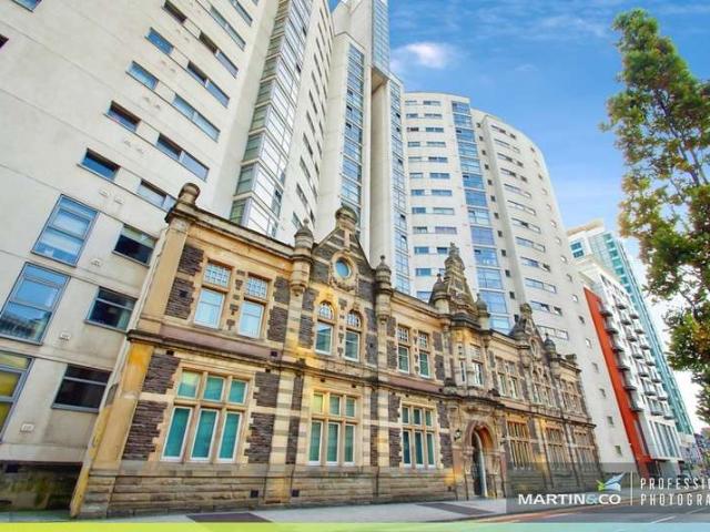 2 Bedroom Apartment Flat